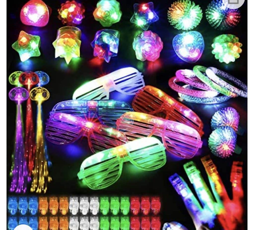 ELF - Holiday Drive In Movie On Havana Street at Sam's No 3 - Aurora ...